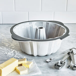 Cake & Springform Pans | Sur La Table